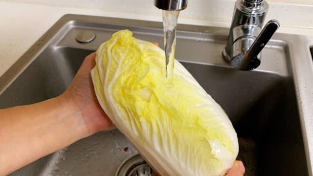 娃娃菜学会这样做,比大鱼大肉好吃,我家春节老做