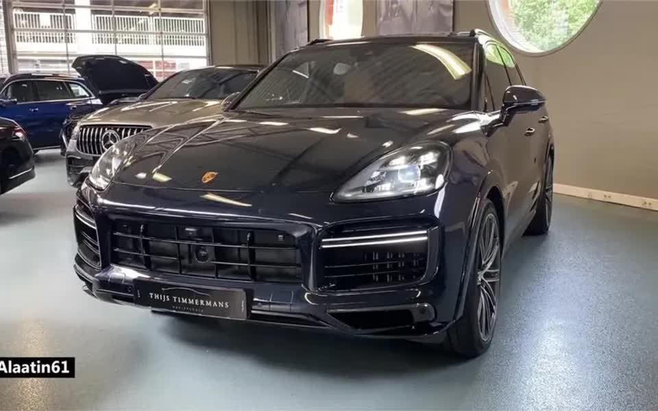 2022款保时捷卡宴Turbo S到店实拍,看完买不买自己拿主意!