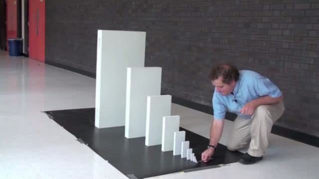 牛人用特效制造"多米诺骨牌",推动的瞬间,太神奇了吧