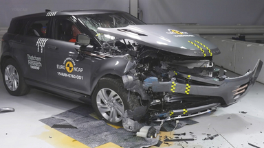2020款路虎揽胜极光NCAP碰撞测试