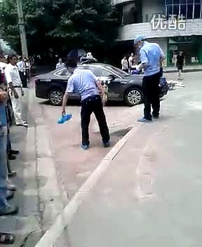 [最新]近距离拍摄重庆枪击案勘察现场