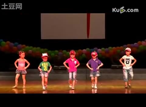 幼儿舞蹈视频 模特步 儿童舞蹈