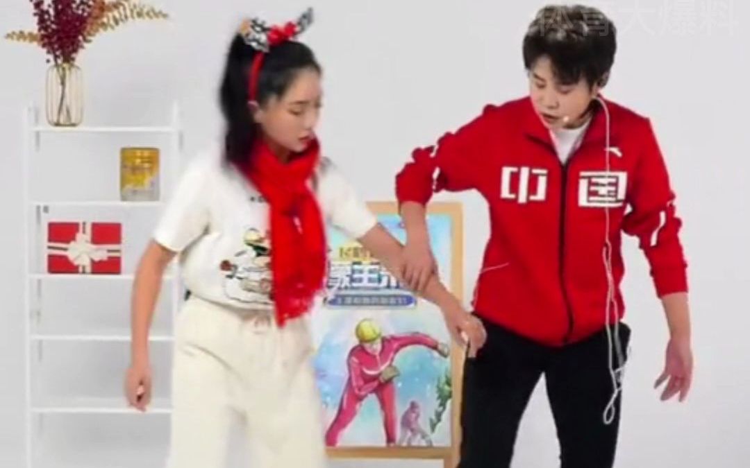 王濛在直播中现场演示,揭秘任子威为何会被判犯规:没有什么可争议的