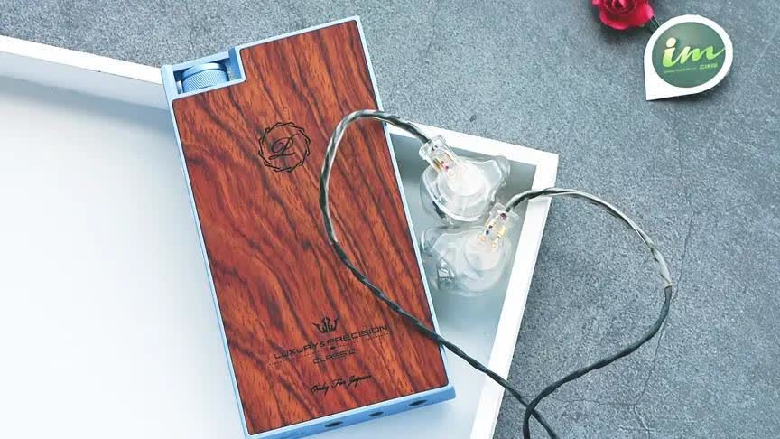 日本定制版播放器,加料又低价;厂商:国内也有卖,月亮一样圆!