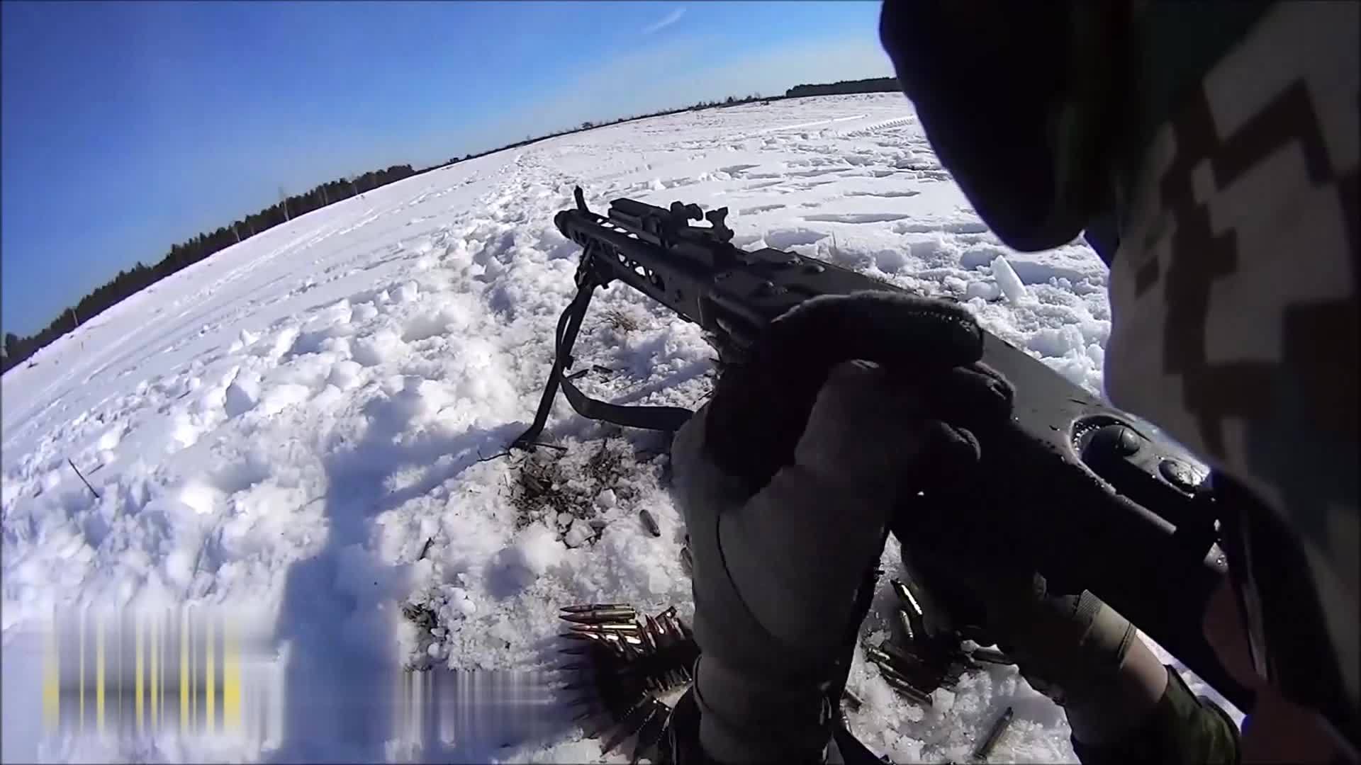 以MG42为蓝本设计的弹链供弹通用机枪,你知道它的型号吗?