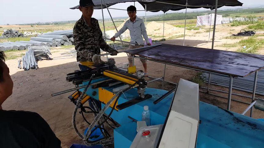 海南火龙果架子弯管机现场镀锌管