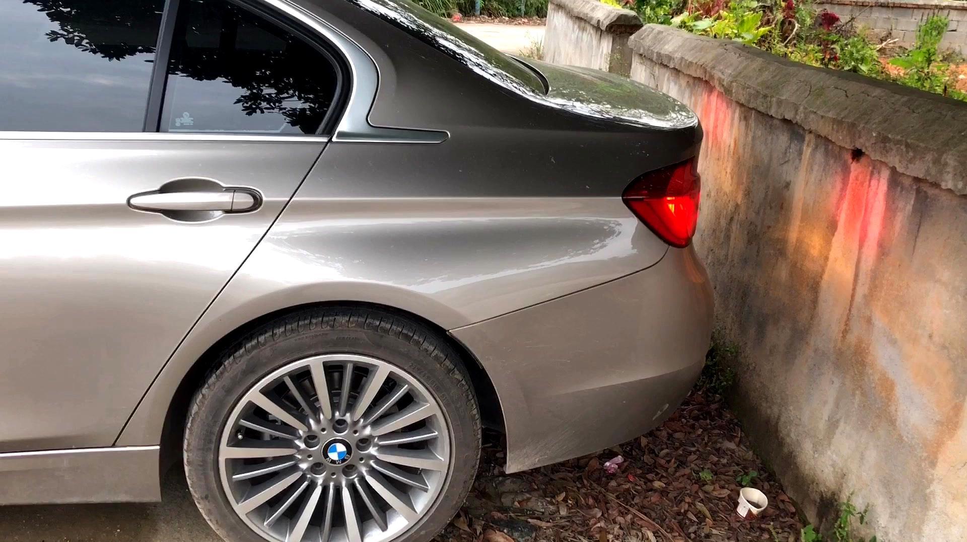 这才是真正的高手,倒车技术无敌了,把摄影师吓得直打哆嗦