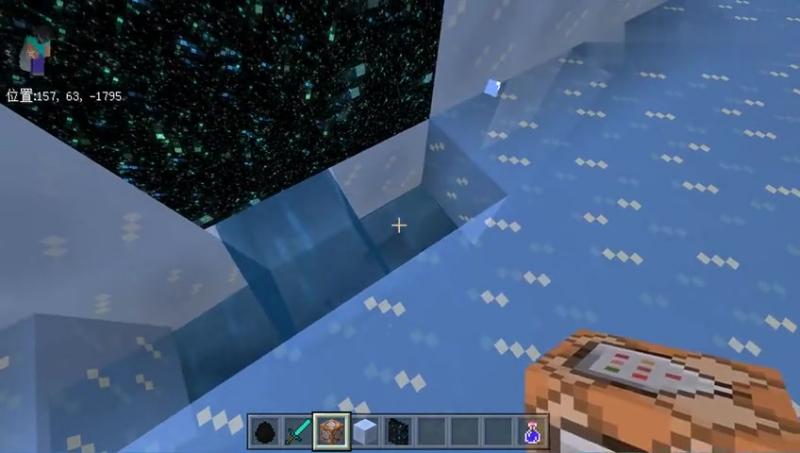 游游解说:我的世界手机版 命令块实现黑洞空间?