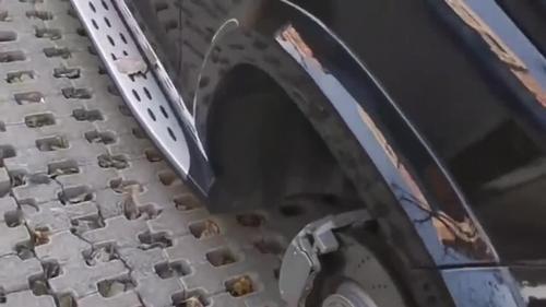 大哥:偷我四个轮毂就算了,活塞卡钳你也给安排走了