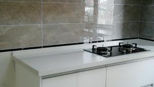 厨房,卫生间的设计干干净净,比较实用!