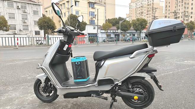 台铃X3EB高质量外卖神车,电池仓经过小小改进,完美兼容换电电池