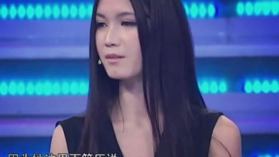 美女求职者被灭灯,BOSS:她简历上都有错别字,小事都做不好
