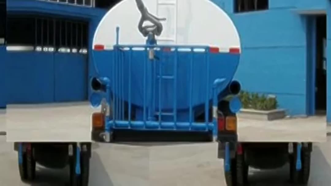 洒水车视频集锦 洒水车图集锦