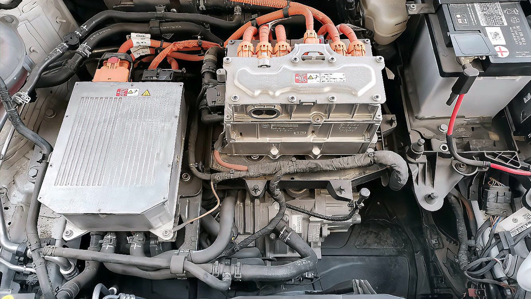 纯电动汽车的速度由谁决定,看看下面参数