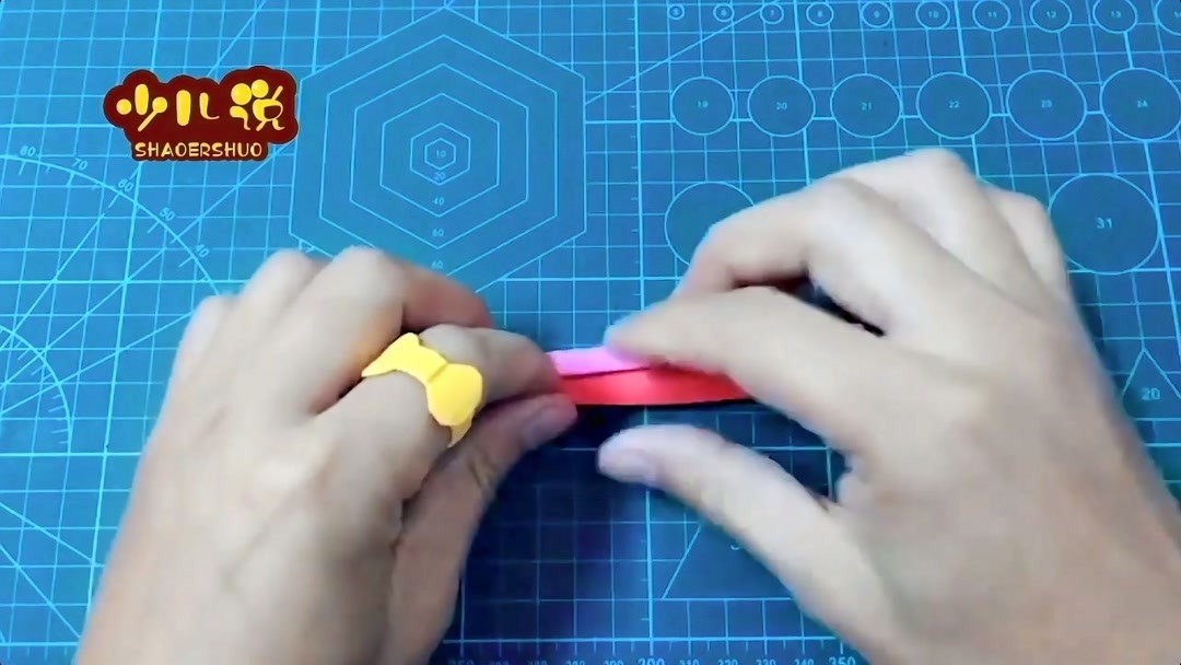 【少儿说】手工折纸-闺蜜戒指,一张纸可以折5个哦