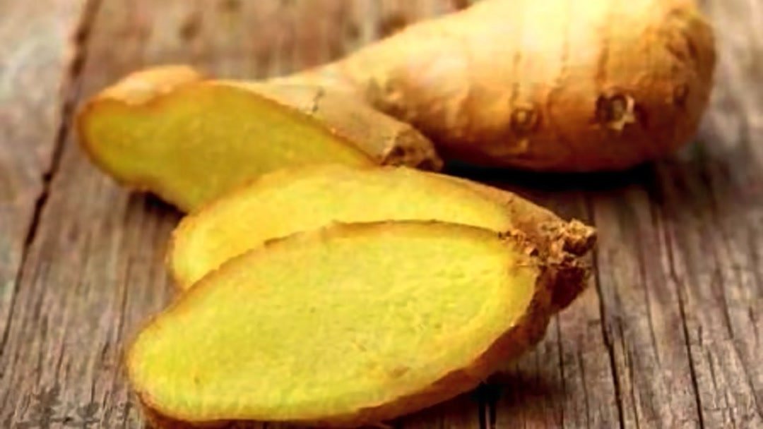 湿气重,生姜配陈皮煮水喝,比拔罐都好用