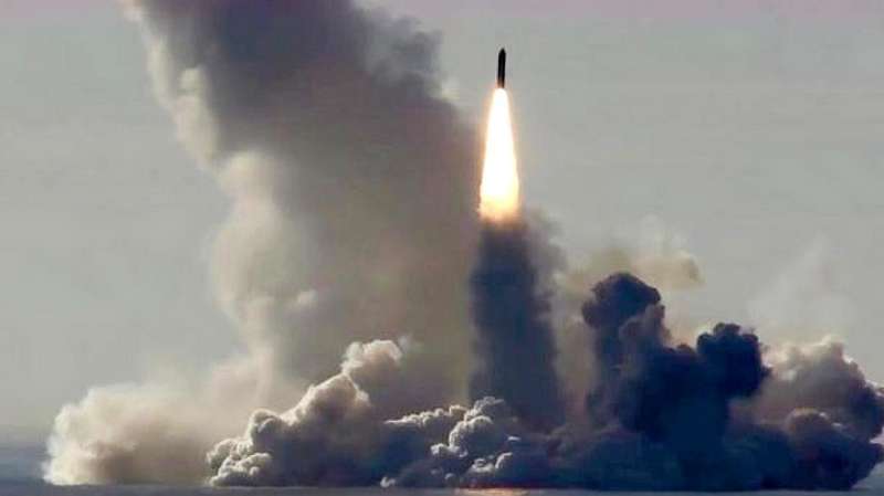 赤裸裸威胁,美国模拟核打击,俄不再忍气吞声,直接导弹反击警告