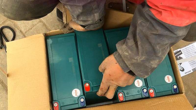 电动车更换新电池怎么安装才耐用?师傅把使用注意事项方法告诉你