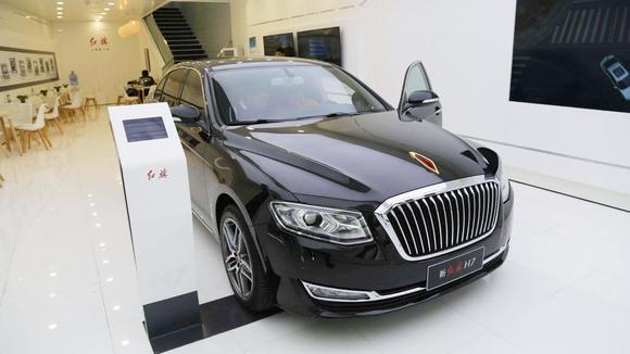 预算30万买车,这几款推荐给你,其中这款国产“神车”你考虑吗?