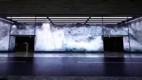 街头店铺的门头设计,就像看3D电影一样,满屏高科技