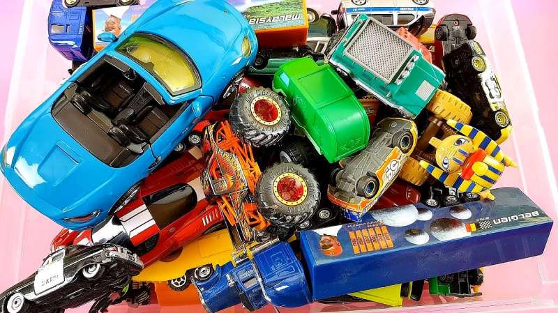 卡通合金汽车玩具模型警车赛车