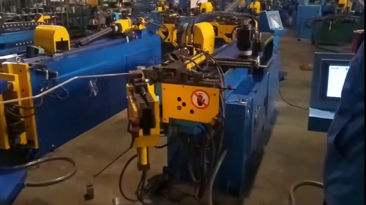 弯管机~CNC全自动弯管机-油管多角度弯曲