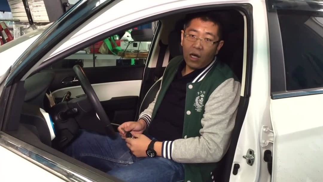 江淮新能源汽车3000公里异响颤抖
