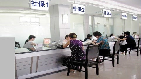 每月社保缴费多少,退休后才够养老?赶紧算算要交多少钱
