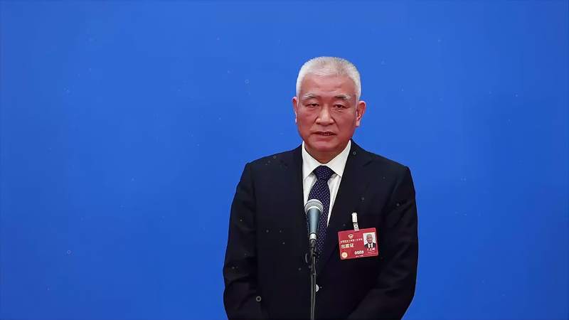 2023全国两会|“部长通道”开启 科技部部长王志刚用梅西解释ChatGPT