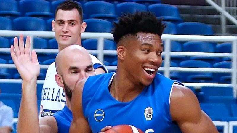 男篮世界杯热身赛:希腊 VS 塞尔维亚,字母哥全场20分集锦