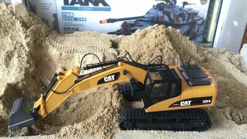 挖掘机模型,刚开箱,玩的真溜!