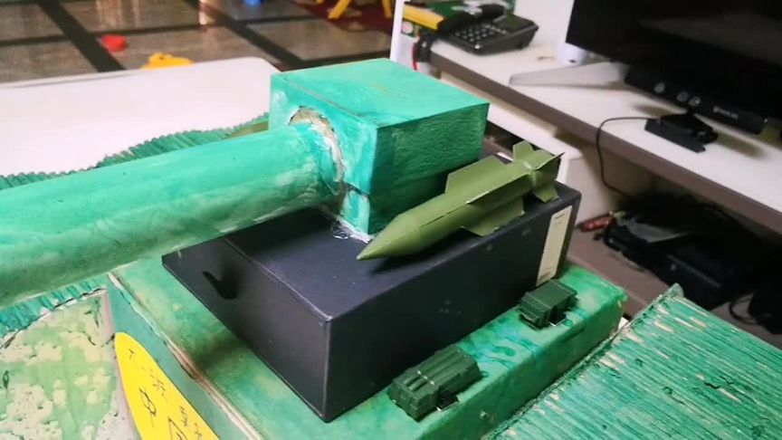 #手工坦克 和哥哥完成的坦克模型