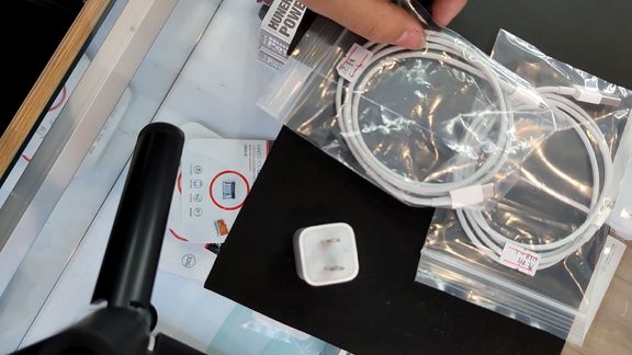 苹果数据线使用选购注意事项