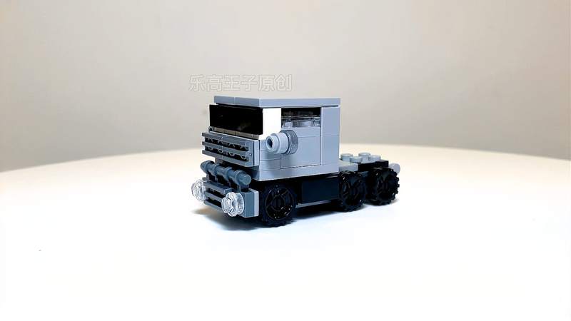 积木搭建的平头卡车
