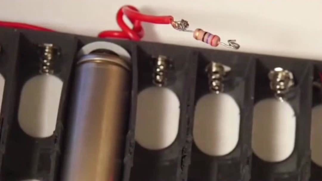 价值25万的特斯拉电池究竟贵在哪里?拆开一粒来看看就知道了!