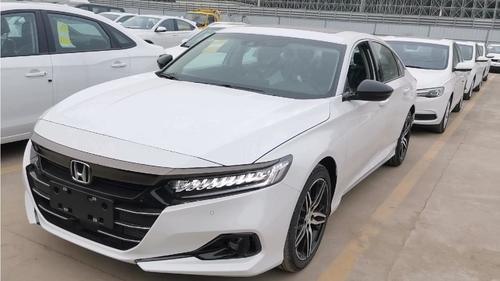 同样1.5T+CVT 22款雅阁豪华优惠1万 幻夜版还要加价 你会怎么选?