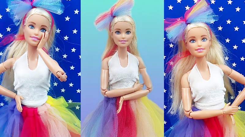 哇!芭比娃娃这套衣服真不错,是自己缝制出来的吗?