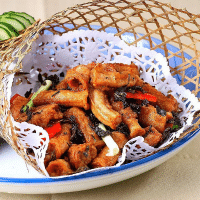 小小吃货聊美食 