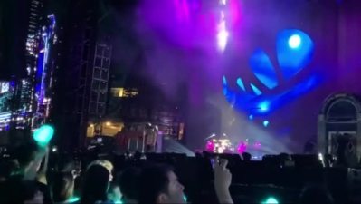 2020周杰伦新加坡演唱会,现场版《轨迹》