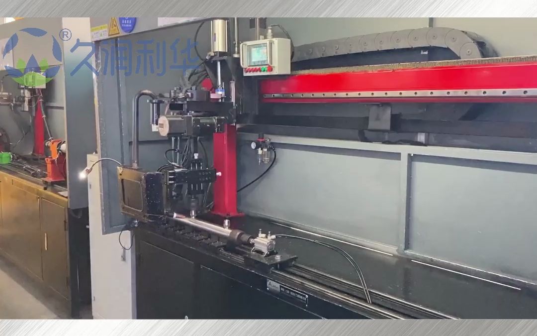 不锈钢分水器自动焊接