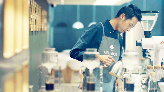 实拍中国咖啡大师泡咖啡,每一个动作都是艺术