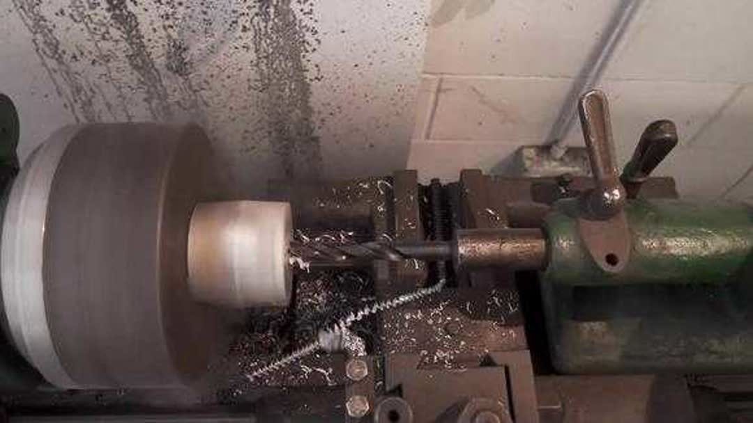 加工一个砂轮机