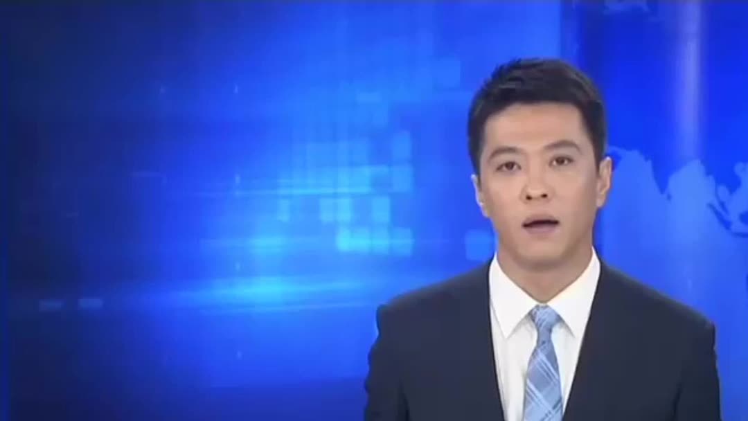 高清-英国航空表演遇坠机事故 至少7死飞行员重伤