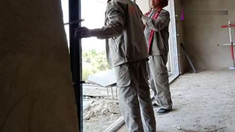 实拍阳台推拉门安装全过程,原来步骤这样简单,只看1遍就能学会