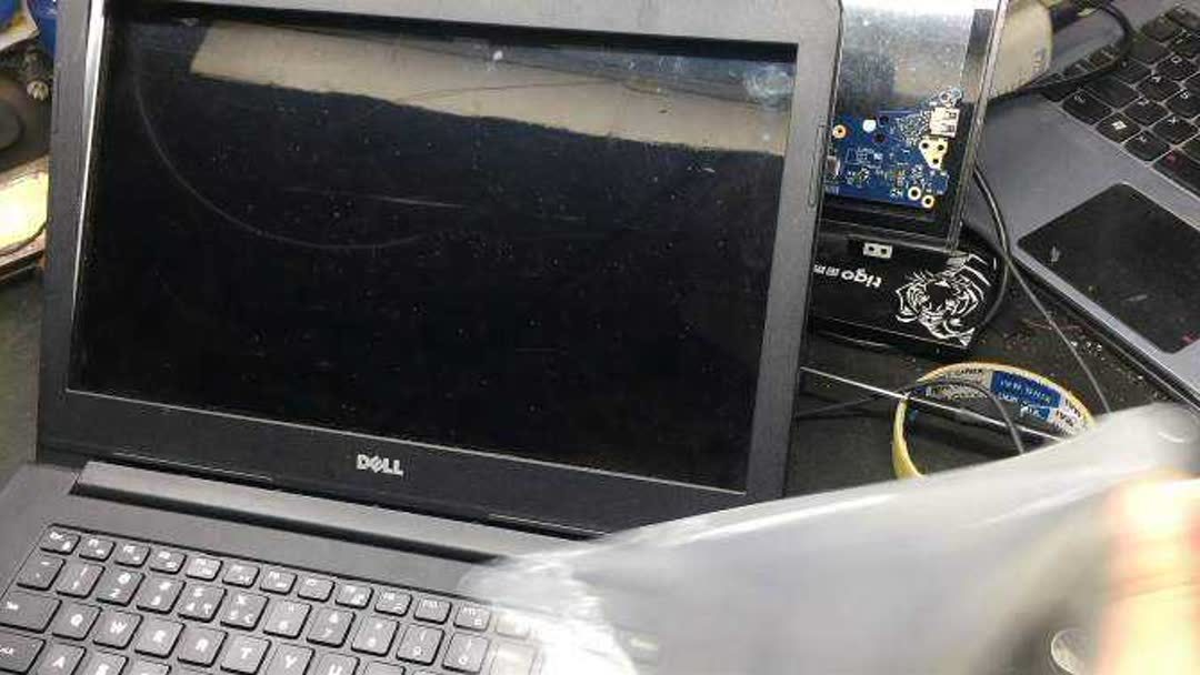 戴尔笔记本更换显示屏