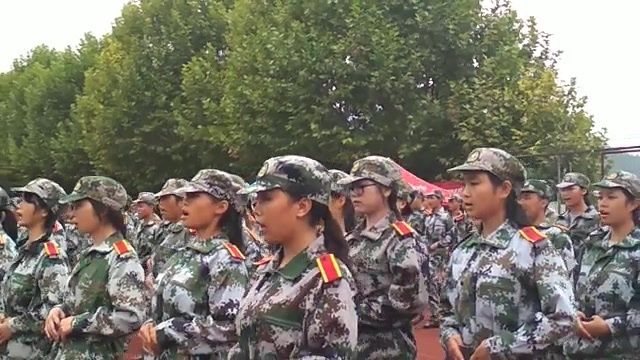 凯里学院2017农林经济管理军训,动作干净利索,老兵都拍手称赞!