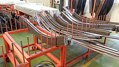 A12T 电梯 导轨弯弧生产.mp4