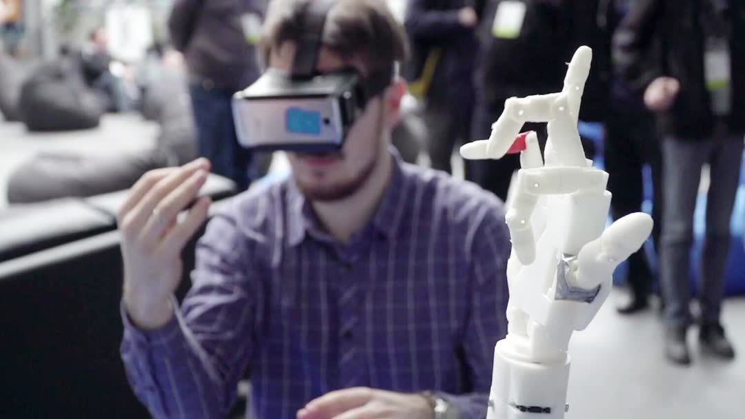 机器可以存储海量信息,但人类大脑这个功能,它们永远达不到!