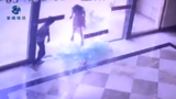 【四川】熊孩子推拉自动玻璃门 玻璃瞬间碎裂掉落一地