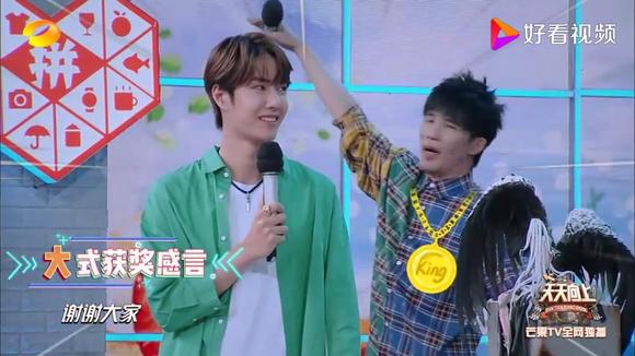 天天向上:小女孩教王一博英语,结果被怼,王一博:不愧是我!